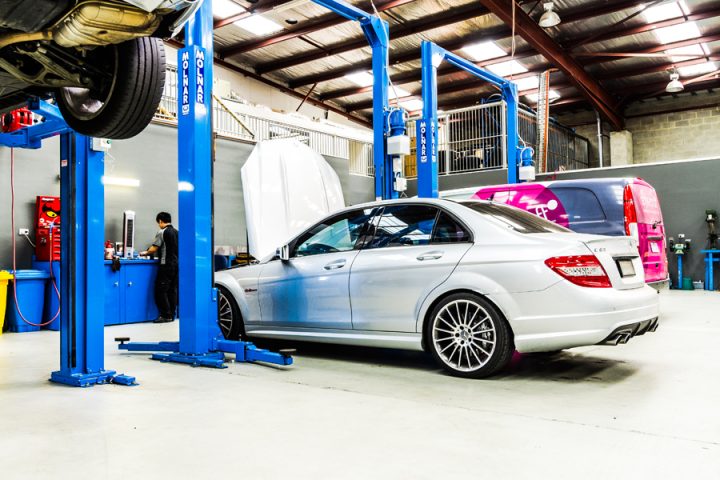 Mercedes-Benz C250 service - Choose Ammstar Mercedes Mechanic